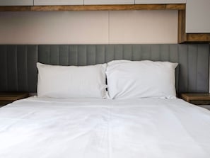 3 quartos, com decoração personalizada, com mobília individualizada