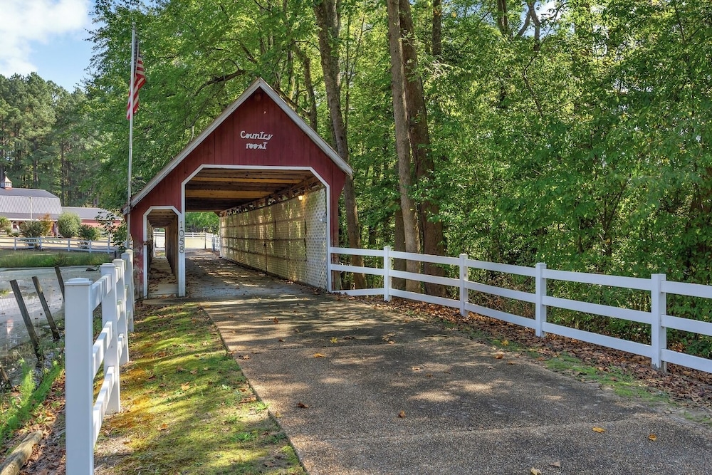 Pet-friendly 3br Lake House Firepit + Pier - 維珍尼亞