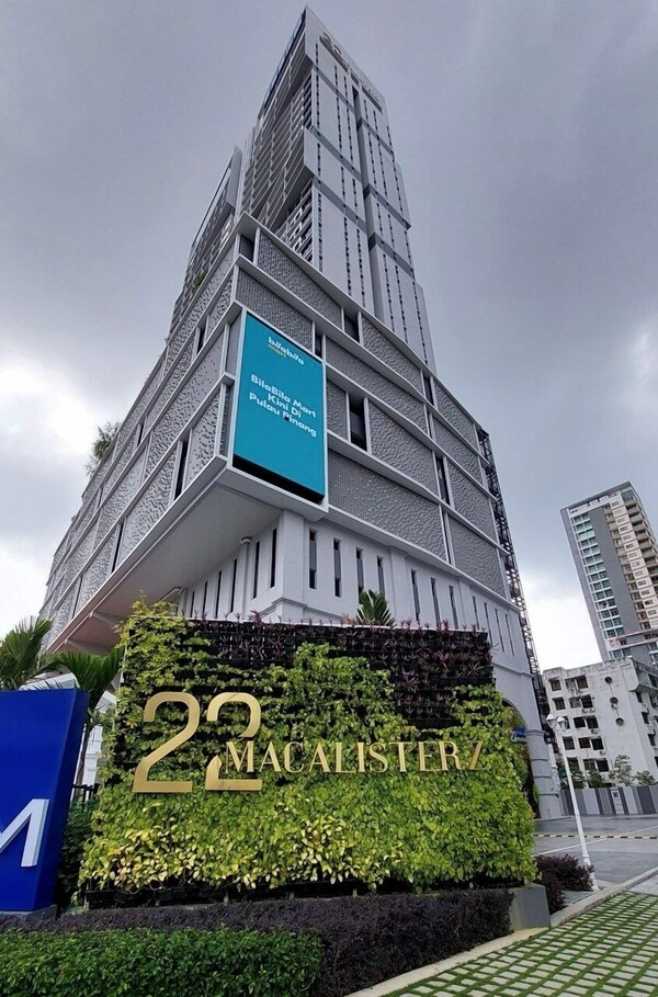 22 Macalisterz By Mykey - George Town