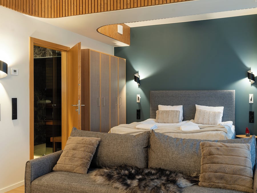 Quarto luxo, sauna seca | Cortinas blackout, quartos à prova de som, ferros/tábuas de passar roupa