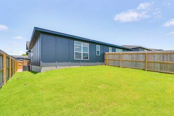 2 Mi To Dtwn Dining! Pet-friendly Temple Townhome - Temple, TX