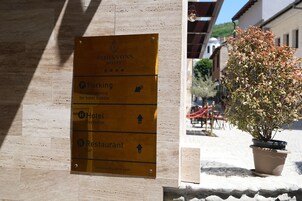 Fachada da propriedade