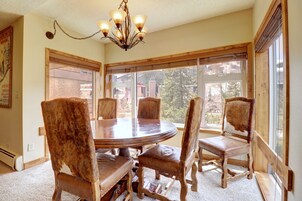 Condo, 2 quartos | Opções para refeição