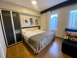 Suíte | Cofres nos quartos, cortinas blackout, ferros/tábuas de passar roupa