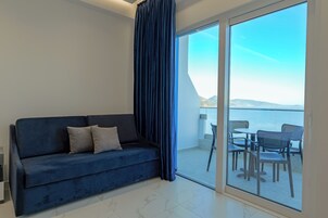 Quarto Triplo Deluxe | Wi-fi grátis, roupa de cama fornecida 