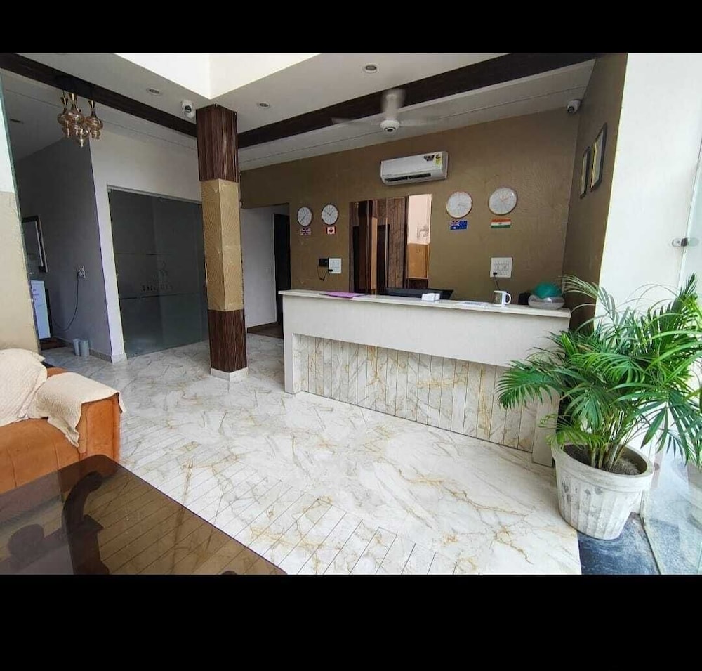 Hotel The Rest U - Amritsar