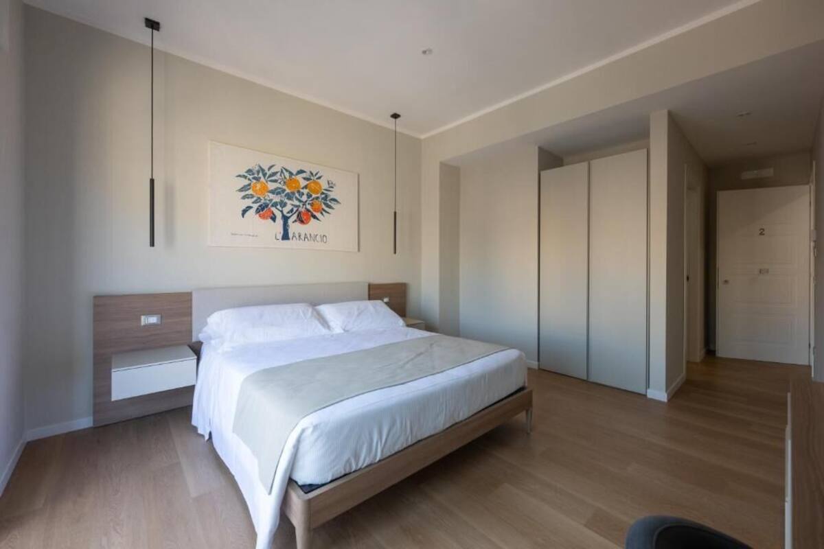 Quarto família, sacada, vista para a cidade | Cofres nos quartos, cortinas blackout, quartos à prova de som