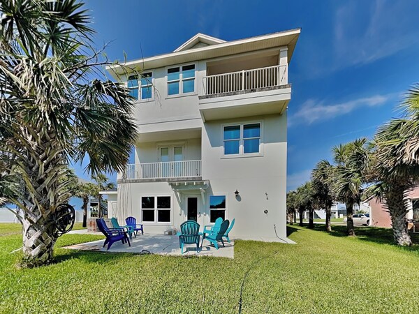 Atlantic Beach House By Distinctive Beach Rentals - Flagler Beach, FL