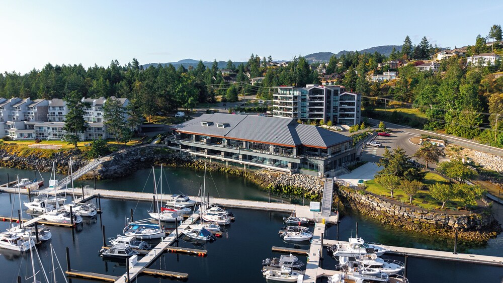 Fairwinds Residences - 브리티시컬럼비아