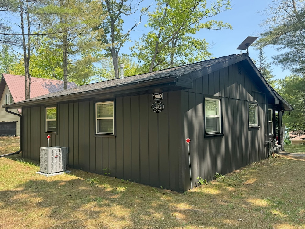 Waubee Lake Remodeled Cozy Cottage On Atv Trails - Mountain, WI