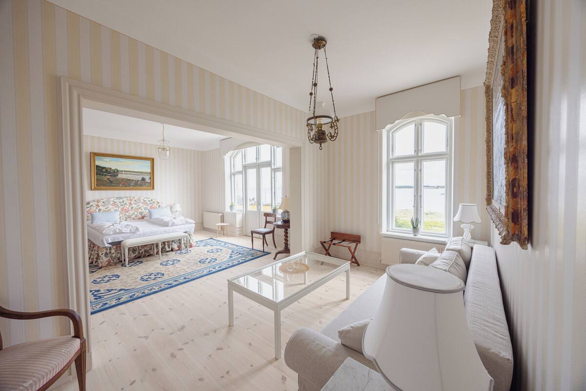 Suite | Secretária, Wi-fi grátis 