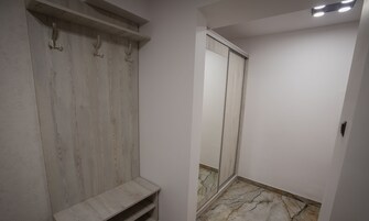 Apartamento Familiar | Secretária adequada para computadores portáteis