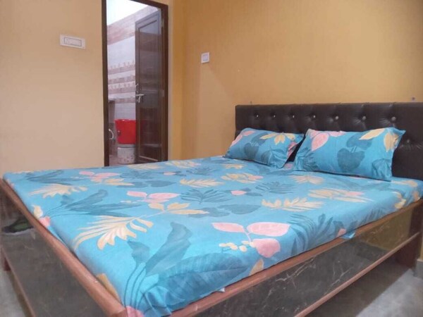 Lakshman Guest House Varanasi - Varanasi