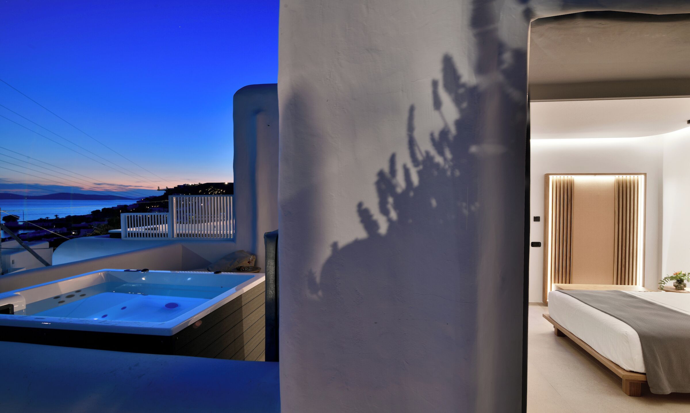 Deluxe Suite with Private Outdoor Hot Tub With Sea View | Quartos insonorizados, Wi-fi grátis 