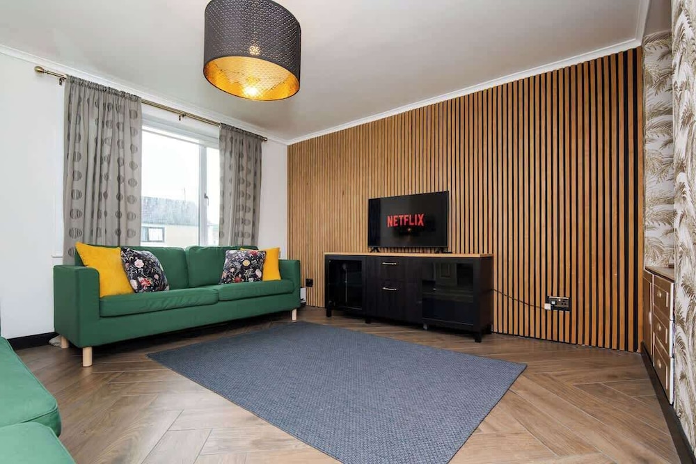 3 Bed House-free Parking - Peebles