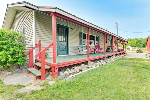 5-acre Kingston Getaway: Sauna & Fire Pit - Caro, MI