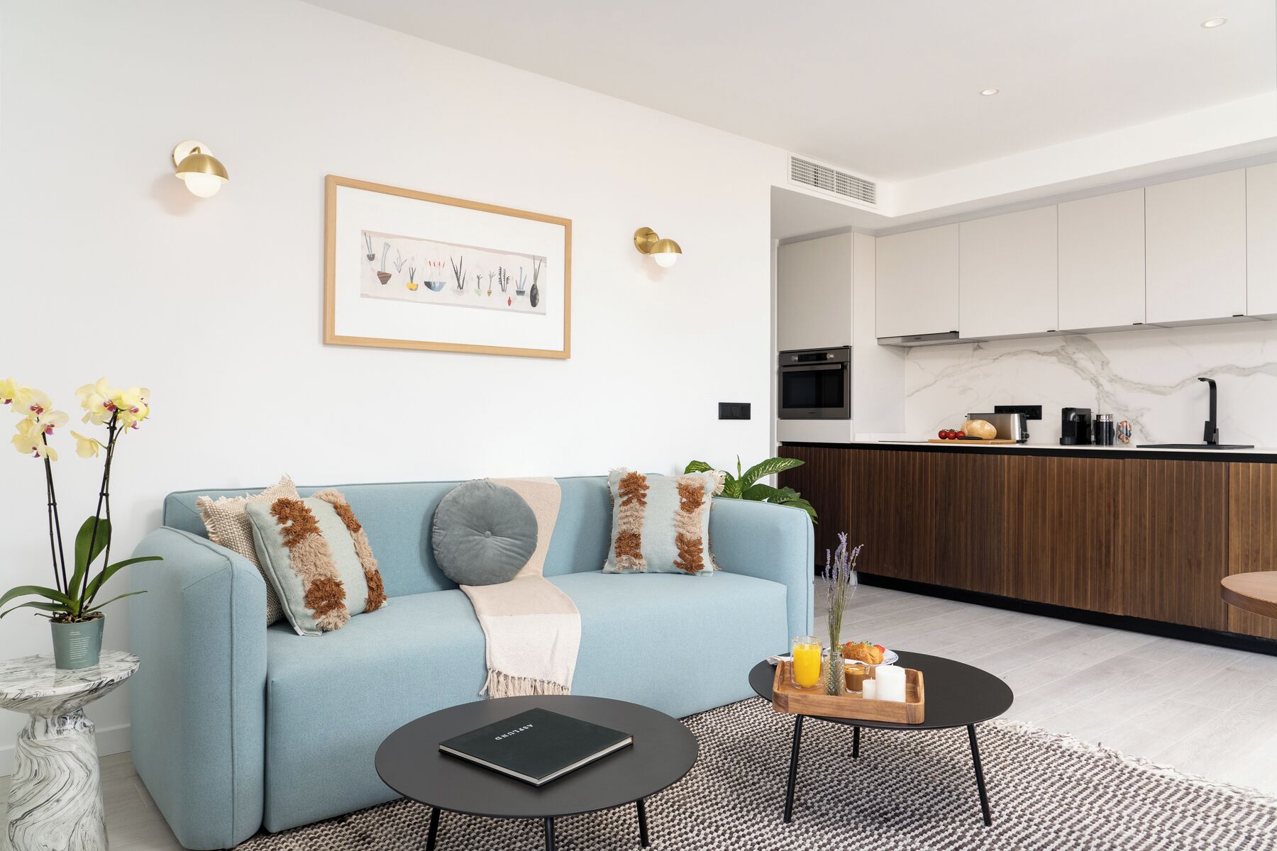 Apartamento, 2 quartos, sacada | Área de estar