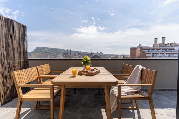 Two Bedroom Penthouse with Large Terrace | Terraço/pátio interior