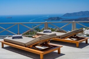 Suite Júnior, vista para o mar | Cofre no quarto, com decoração personalizada