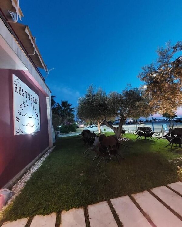 Velmar Hotel - Golem