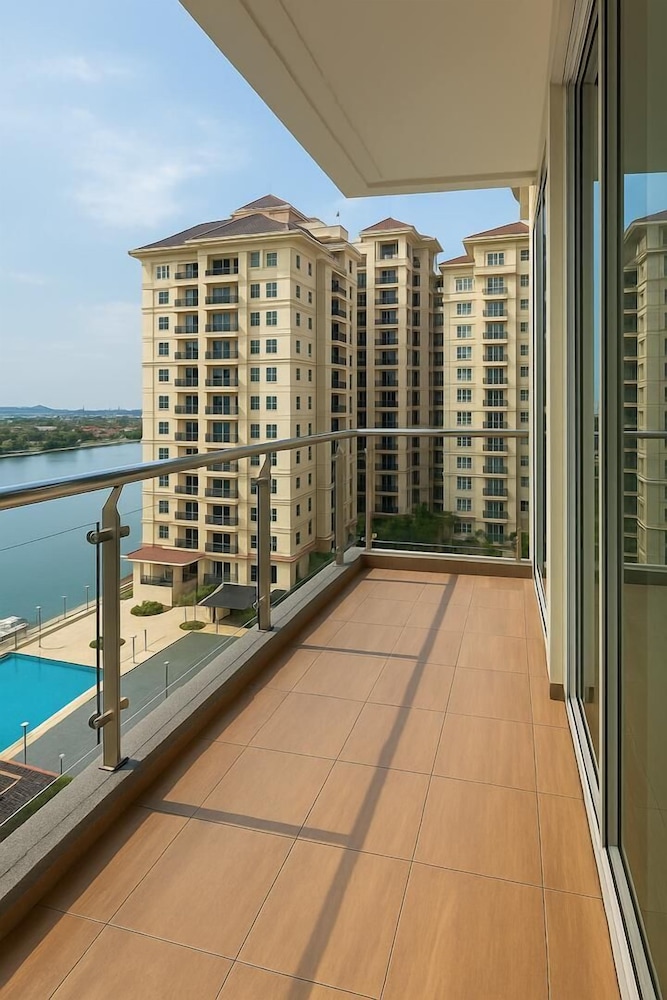 4pax Studio Netflix  Free Wifi - サラワク