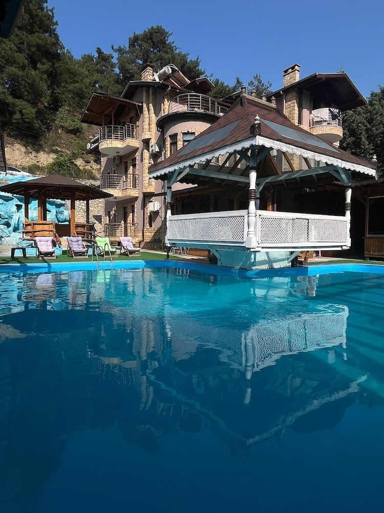 Grand Ahtamar - Osmangazi