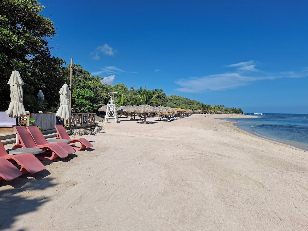Beach Apartment With Pool - Costambar - Puerto Plata