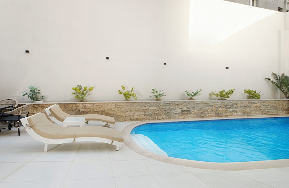 Rivana Residence New Cairo - Pool & Gym Access - Egypt