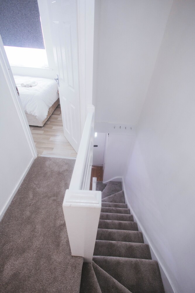 East London Gem Near City Airport, Excel, O2, Canary Wharf. - London | Vrbo