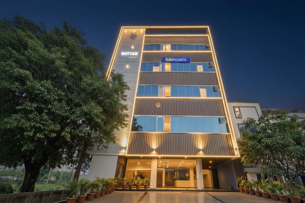 Fabhotel Dharani Grand - Khammam