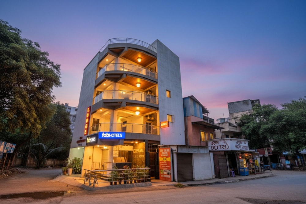 Fabhotel Keshava Executive - Nr Mahadji Shinde Chhatri - Pune