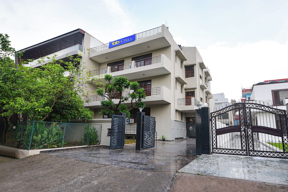 Fabhotel Next Home Prime - Manesar