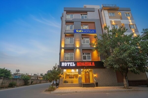 Fabhotel Mishika Inn - Delhi, India