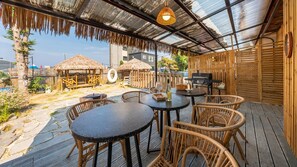 Quarto básico, 2 quartos (River (Ocean View / BBQ)) | 2 quartos, Wi-Fi de cortesia