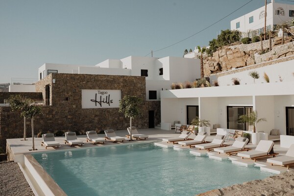 Tagoo Hills - Mykonos