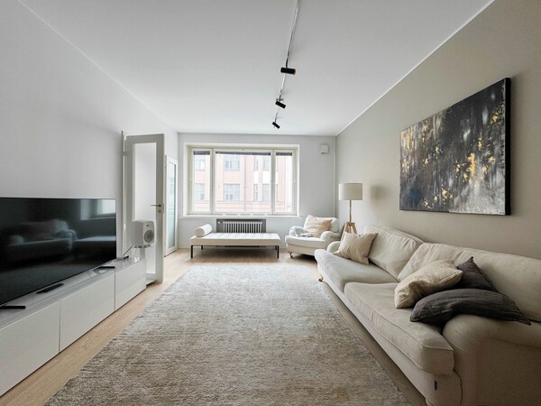Stylish Downtown 2br Flat With Sauna And Work Area - Helsinki