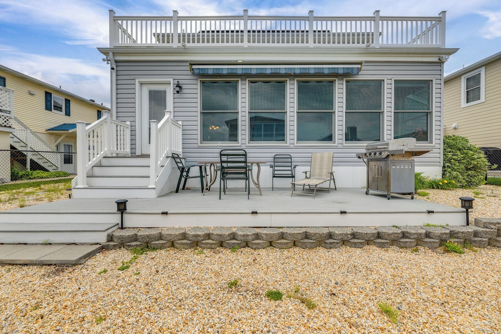 Waterfront Gem W/ Dock: 3 Mi To Fenwick Island Fun - Fenwick Island, DE