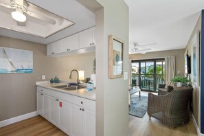 Apartamento em Condomínio Fechado, 1 cama king-size e sofá-cama (Estero Island Yacht & Racquet 320) | Interior