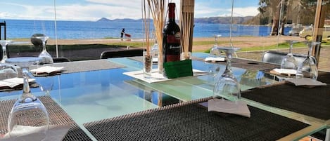 Comida e bebidas