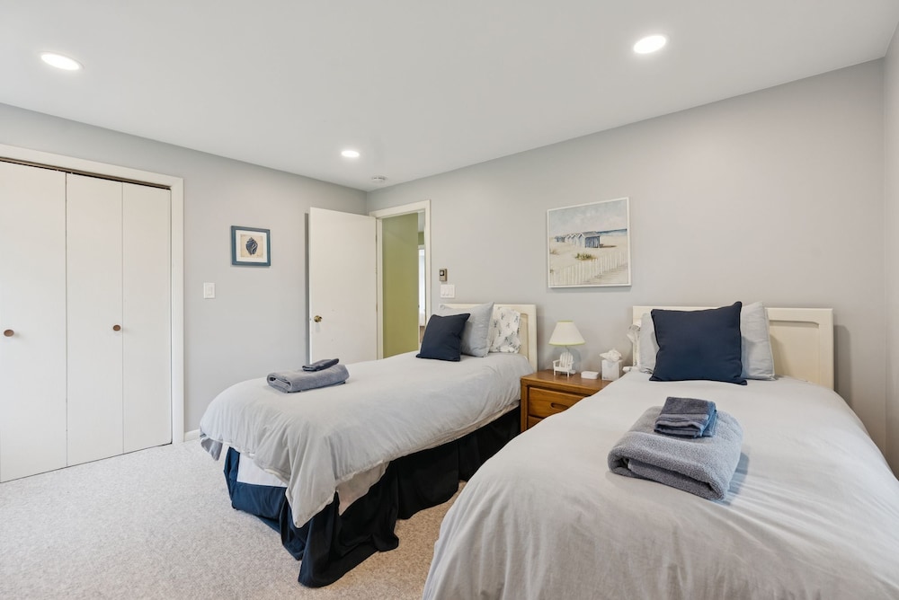 Drakes Island! Ocean Views!- Across from Drake's Island Beach! - Wells ...