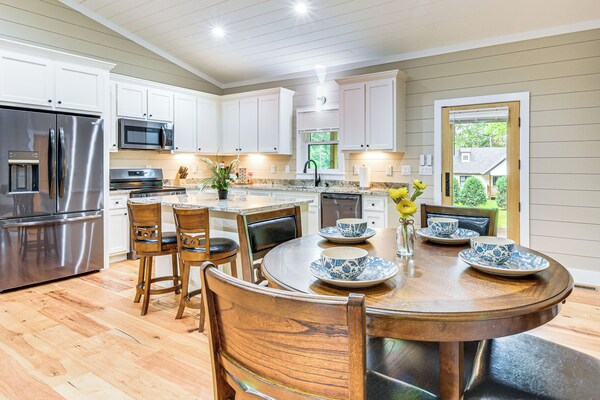 5 Mi To Tallulah Gorge State Park: Tiger Home - Lake Tugalo, SC