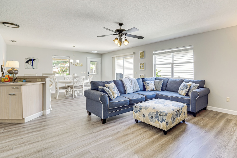 6 Mi To Lake Sumter Landing: Home W/ Perks! - The Villages