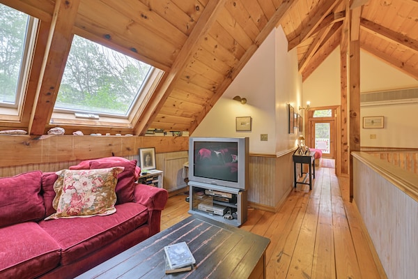 20-acre Hamptons Nature Escape W/ Hot Tub & Pool - Long Island, NY