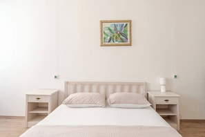 Apartamento, 2 quartos, fumadores, varanda | 3 quartos