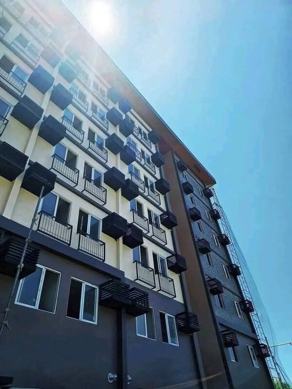 2-bedroom Elegant Condo With Sunrise & Mountain View - Butuan City