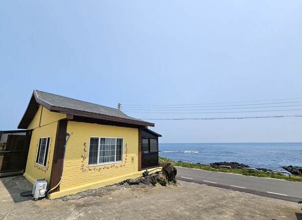 Udo Pension Haeyeon - Jeju-si