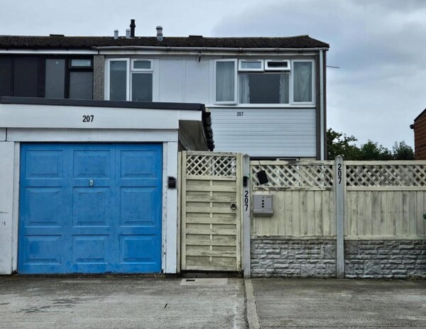 Snoozeden Chalvey – Free Parking, Near M4 J6 - Slough