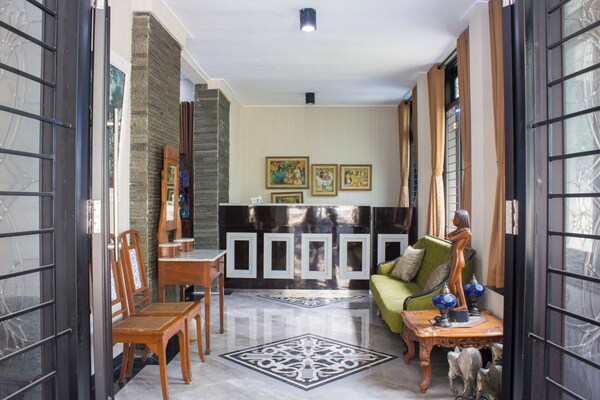 Cozzy Kostel Salak Hospitality - Bogor