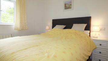 3 quartos, com decoração personalizada, com mobília individualizada