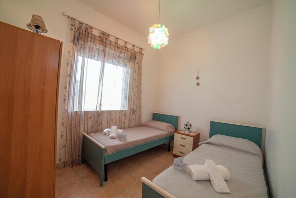 2 quartos, roupa de cama fornecida 